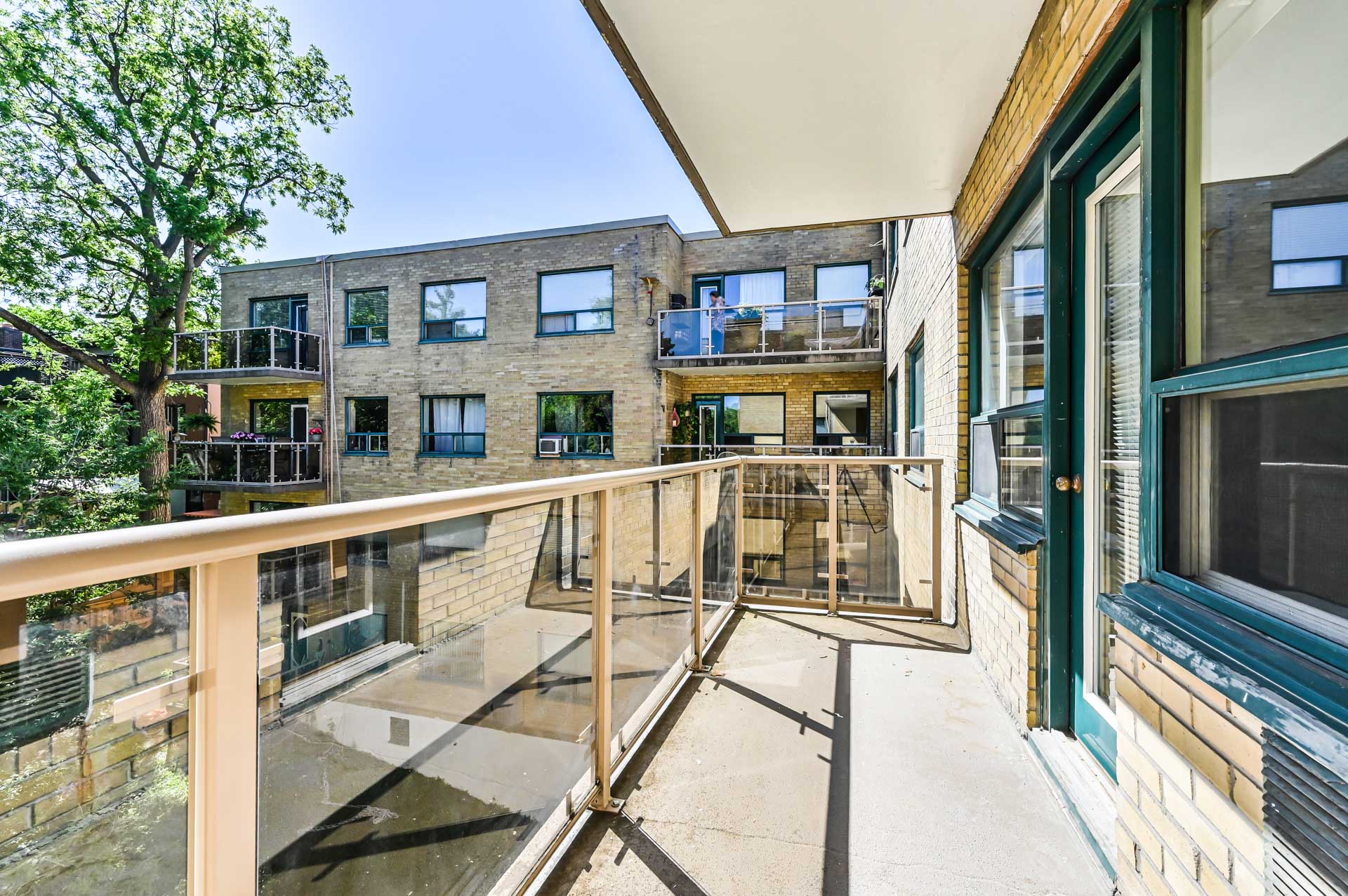 Rosedale Rental Apartments - Hollyburn Properties